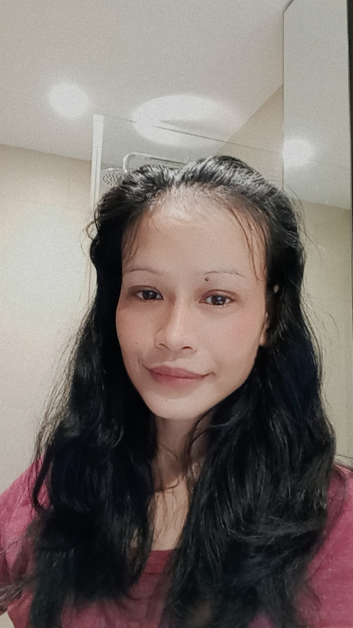 Arlyn, Female Filipino Surrogate Mother From San Fernando in Philippines